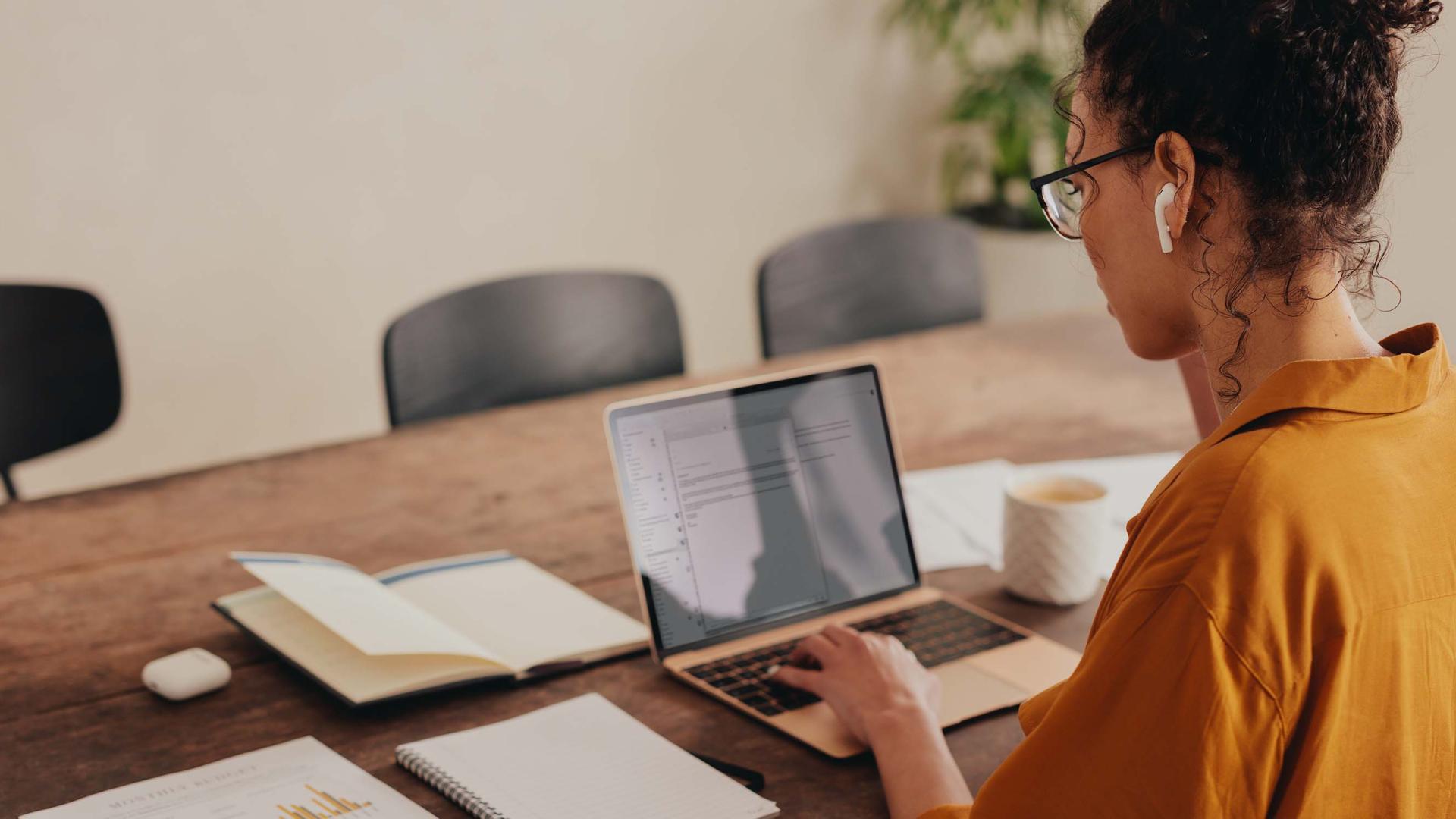 Is Working Remotely Effective? Examining the Benefits and Challenges ...